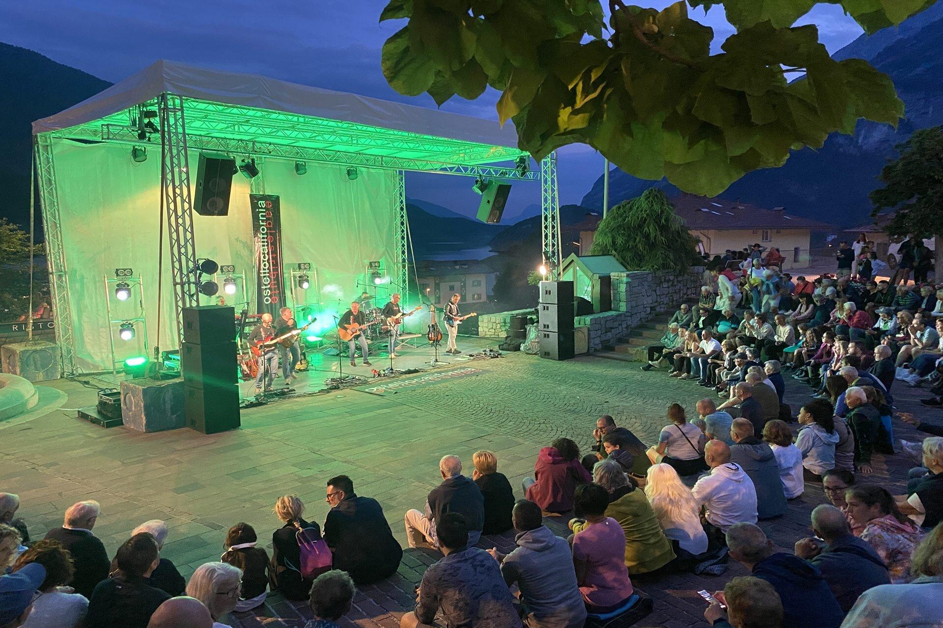 Cosa fare a Molveno? Scopri Molveno, i suoi hotel, accoglienza ed eventi